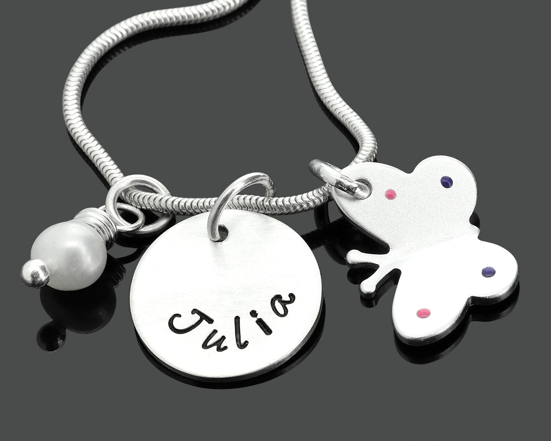 KINDERKETTE MIT SCHMETTERLING ANHÄNGER, SCHMUCK MIT NAMEN – Galwani